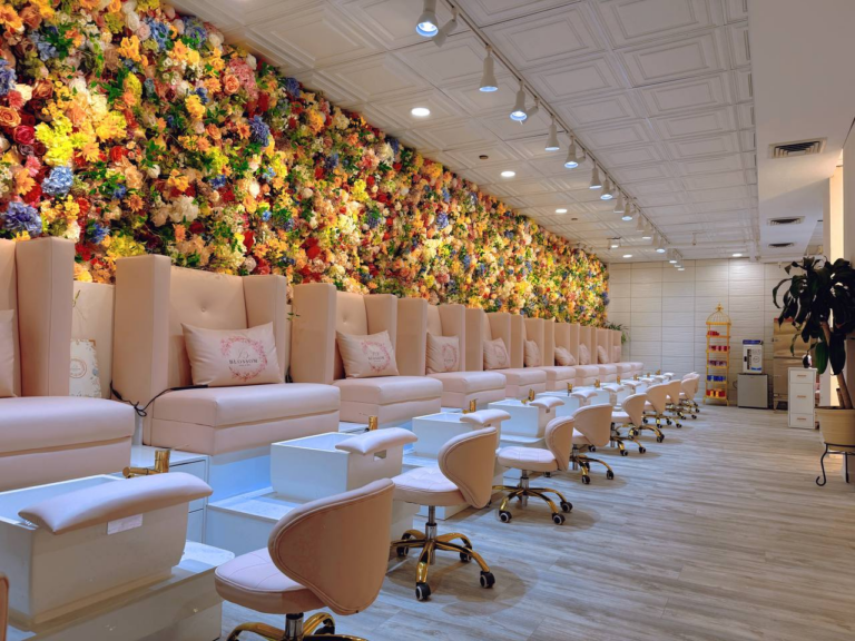 J's Blossom Nail & Spa | Nail Salon In Chicago, IL 60605